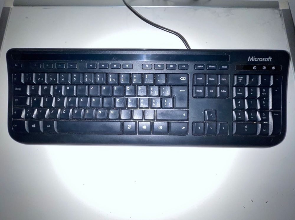 Microsoft Wired Keyboard 400 (Gebraucht) in Pfäffikon SZ für CHF 6 ...