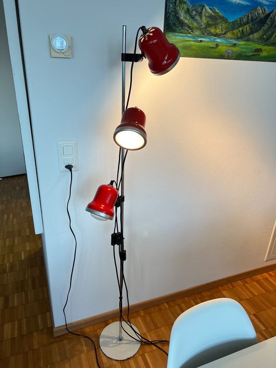 Schöne vintage rote Stehlampe/Beautiful vintage red lamp (Gebraucht) in Basel für CHF 345 – nur ...