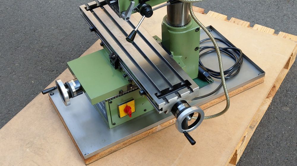 Fräsmaschine EMCO FB-2 (Gebraucht) in Stans für CHF 2500 – nur Abholung ...