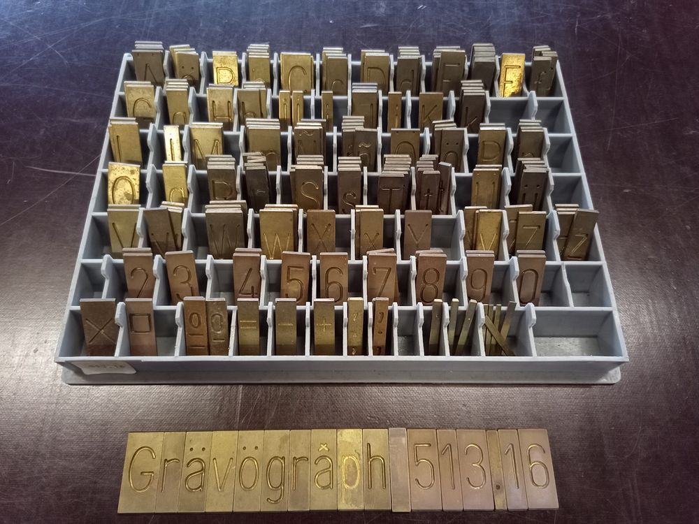 Gravograph Schriftsatz 16mm Nr.10 (Gebraucht) in Busswil b.Melchnau für ...
