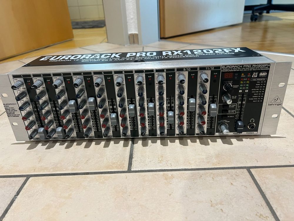 Behringer EuroRack Pro Rx1202FX - Professioneller Rack Mixer (Gebraucht ...