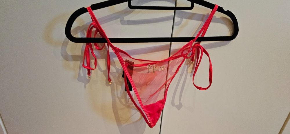 String rouge jamais porté | Kaufen auf Ricardo