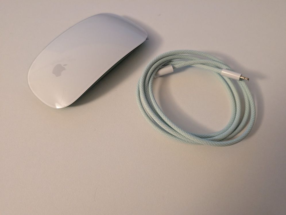 Apple Magic Mouse Multi-Touch Surface grün - A1657 (Neu (gemäss Beschreibung)) in Aarberg für ...