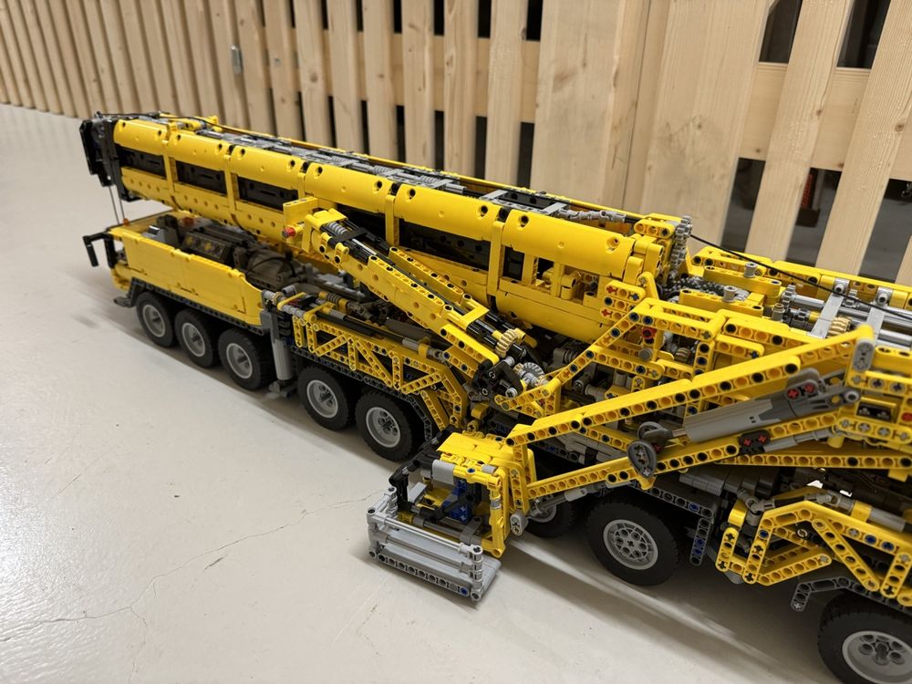 Lego Technic Liebherr LTM 11200 (Gebraucht) in Neudorf für CHF 430 ...