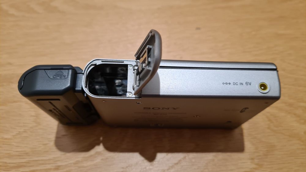Original Vintage SONY MiniDisc Walkman Recorder MZ-R30 (Gebraucht) in ...
