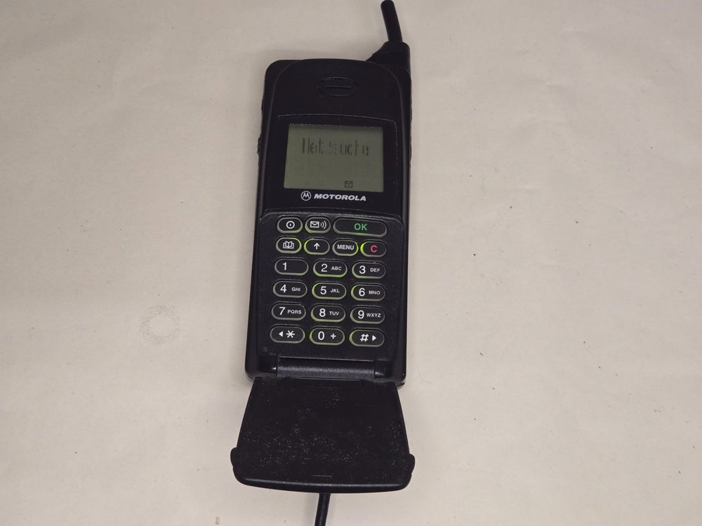 Motorola Handy Oldschool – Ein Klassiker für Sammler! (Defekt) in ...