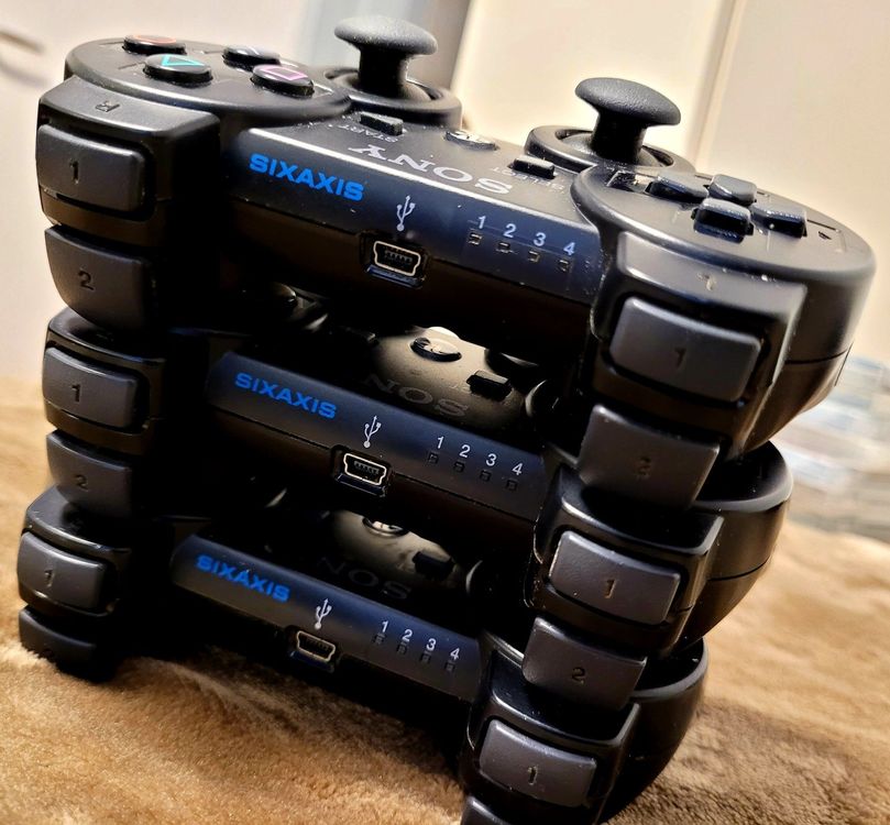 PS3 Controller Sixaxis Original(3×) (Gebraucht) in Liestal für CHF 66 ...