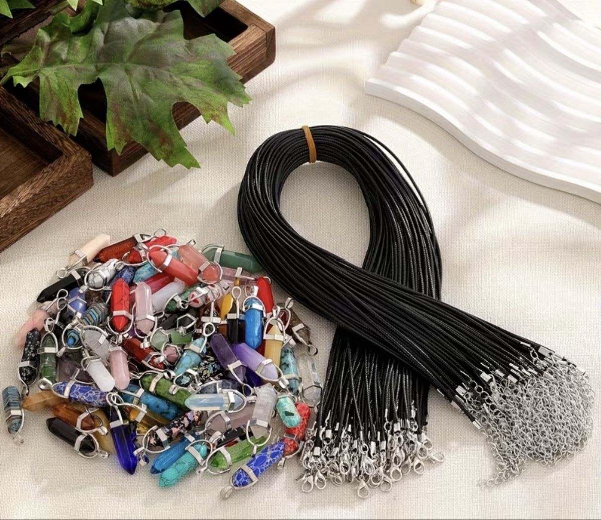 Elegante Obsidian Halskette mit Lederband - Neu (Neu (gemäss ...