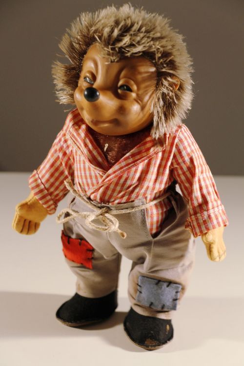 STEIFF IGEL MECKI (Gebraucht) in für CHF 15 – mit Lieferung auf Ricardo ...