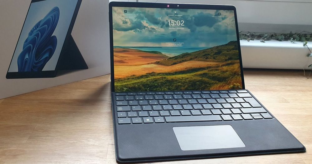 MICROSOFT Surface Pro 8 16GB 256 GB SSD Graphite (Gebraucht) in Baar ...