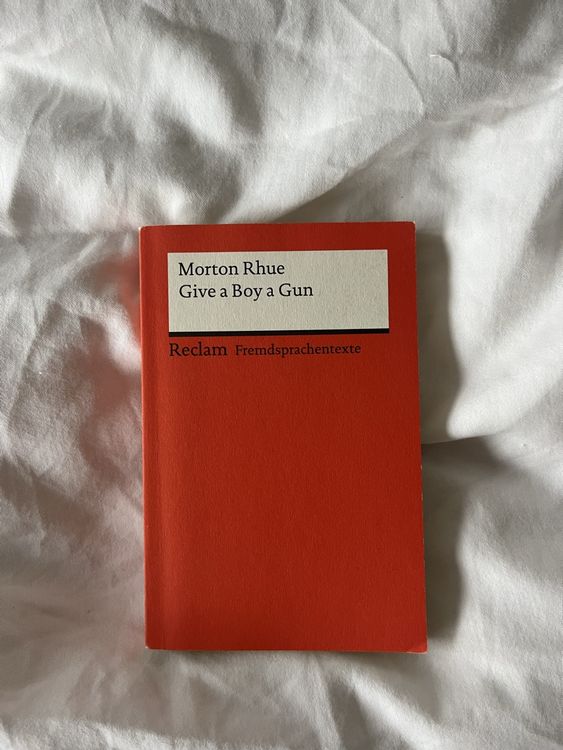 Morton Rhue: Give a Boy a Gun, Englisch 📚 (Neu (gemäss Beschreibung ...