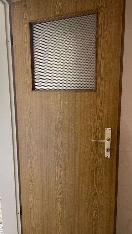 Tür mit Lüftungsgitter (Gebraucht) in Othmarsingen für CHF 30 – nur Abholung auf Ricardo kaufen