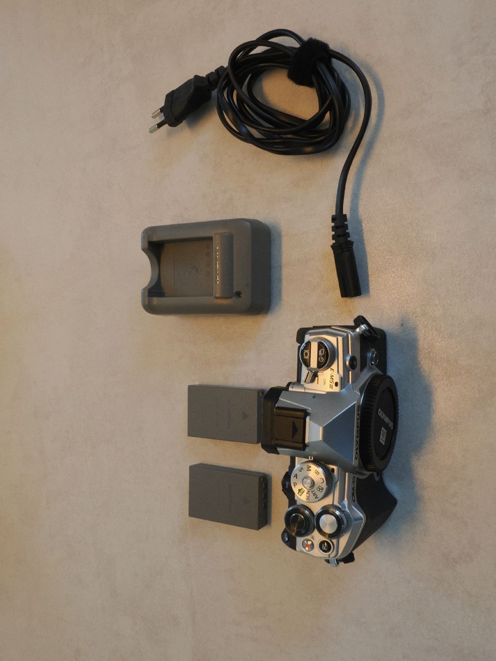 Olympus E-m5 Mark3 mit Grip und Zwei Akkus (Gebraucht) in Luzern für ...