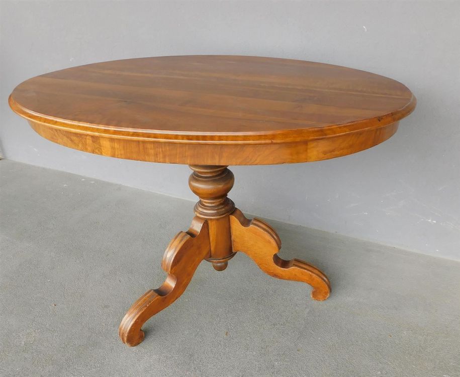 Tisch antik orig. Louis Philipp Nussbaum (Gebraucht) in Sursee für CHF 100 – nur Abholung auf ...