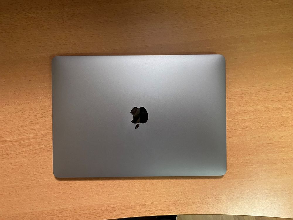 APPLE MacBook Air 13" (2021), M1, 8.0GB RAM, 256GB SSD | Kaufen auf Ricardo