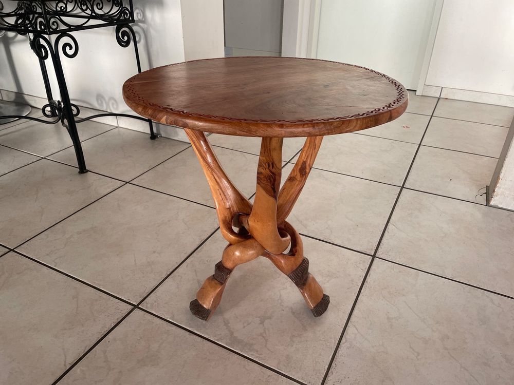 Table Basse Africaine Ronde en Bois Exotique (Gebraucht) in für CHF 80 ...