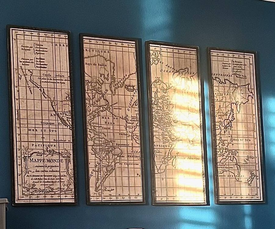 Bild Weltkarte, aus 4 bedrucken Holzbildern (Gebraucht) in Zuchwil für CHF 50 – nur Abholung auf ...