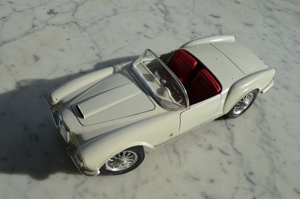 Lancia Aurelia B24 Spider (1955) Burago 1/18 | Kaufen auf Ricardo