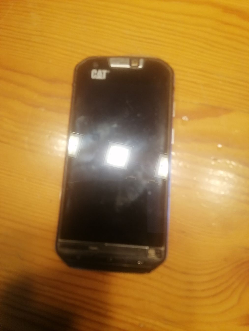 Natel CAT (Defekt) in Vorderthal für CHF 1 – mit Lieferung auf Ricardo ...