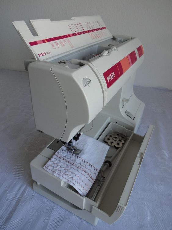 ""PFAFF InStyle-1524"" 2-Mon.Garantie (D'occasion) à Frauenfeld pour ...