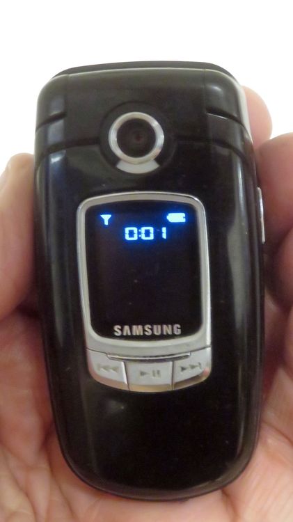 Samsung E730: fast 20-ig jährig und noch fit (Gebraucht) in ...