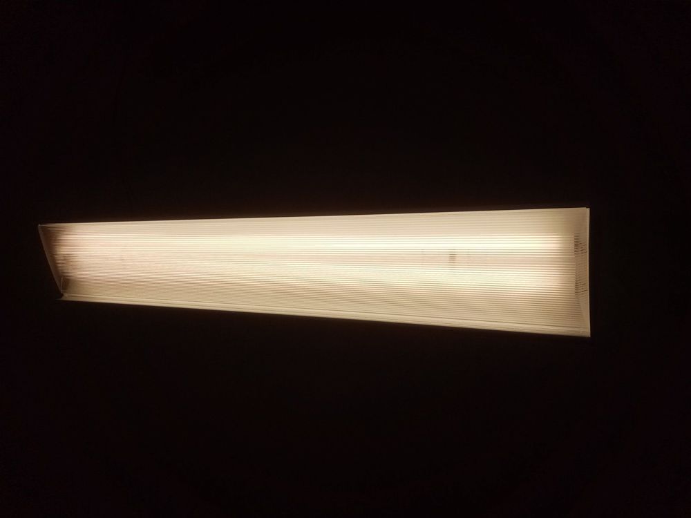 luminaire lampe néon led neue Leuchte mit zwei Neonlichter (Neu und ...