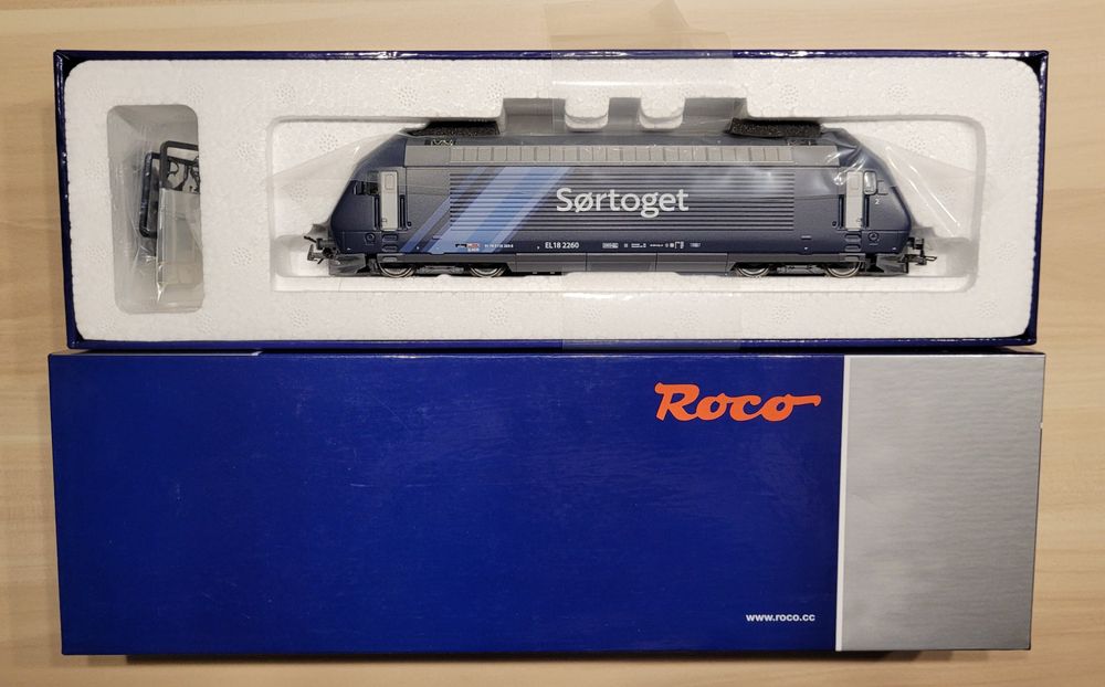 Roco 70673 EL 18 2260 Go-Ahead "Sørtoget" (Neu und originalverpackt) in ...