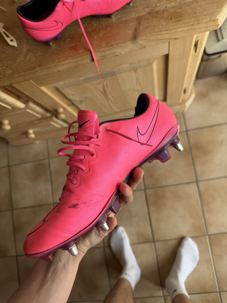 Chaussures de foot Nike Mercurial, rose, taille 43 🔥 (D'occasion) à ...