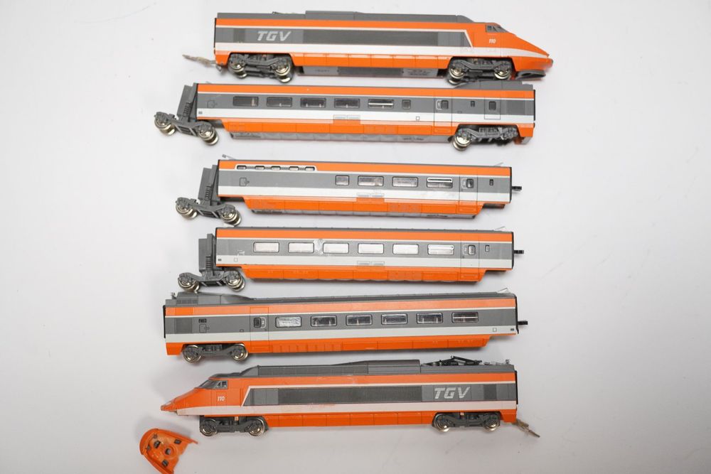 e32 Kato 10-198 SNCF TGV orange 6-teilig | Bastelware (Défectueux) à ...