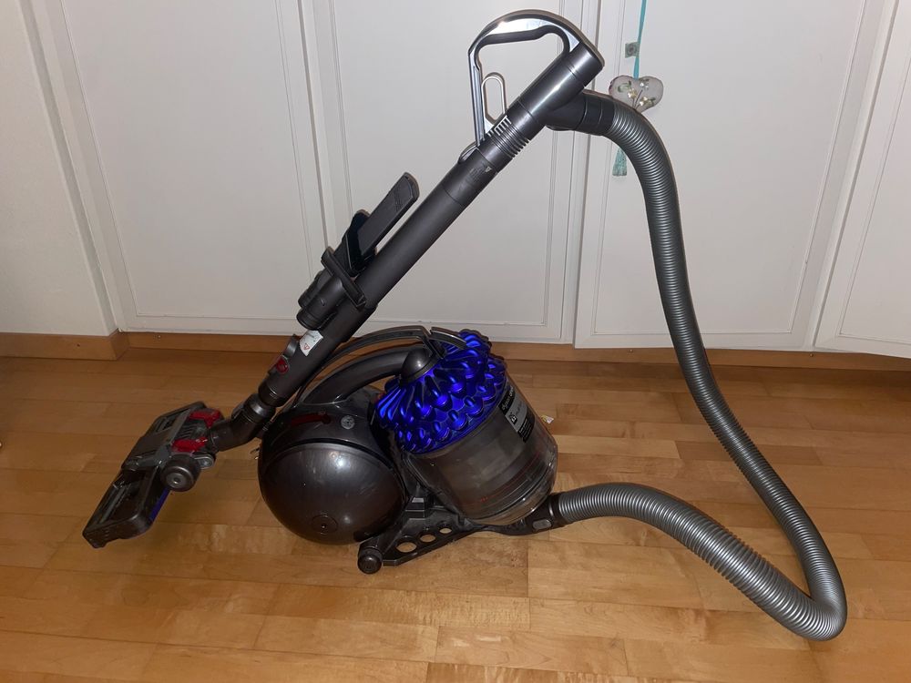 Wunderbar Dyson Dc52 Reinigen Fotos