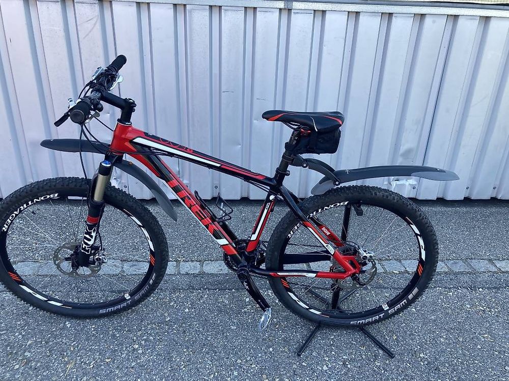 TREK Bike 8500 rot/schwarz (Gebraucht) in Reiden für CHF 350 – nur Abholung auf Ricardo kaufen
