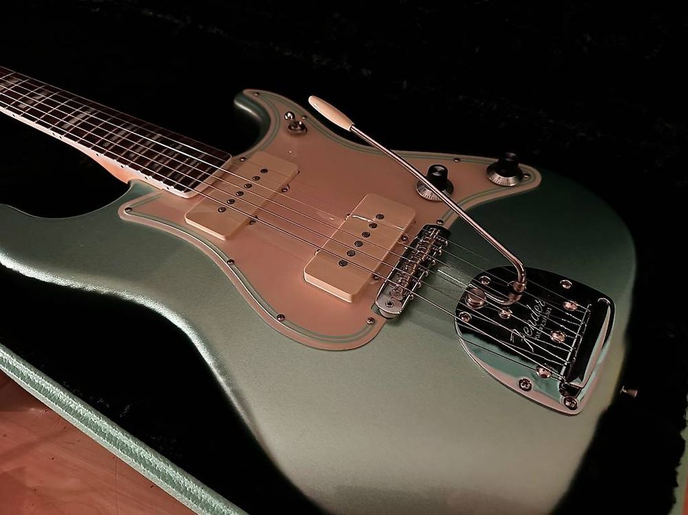Fender Parallel Universe Jazzmaster Stratocaster (Gebraucht) in Meilen ...