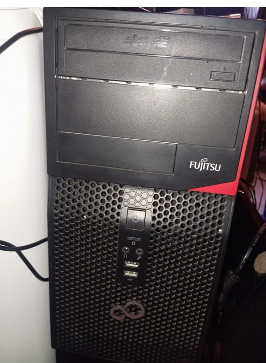 computer fisso Fujitsu Esprimo P420 E85 (Usato) a Biel/Bienne per CHF ...