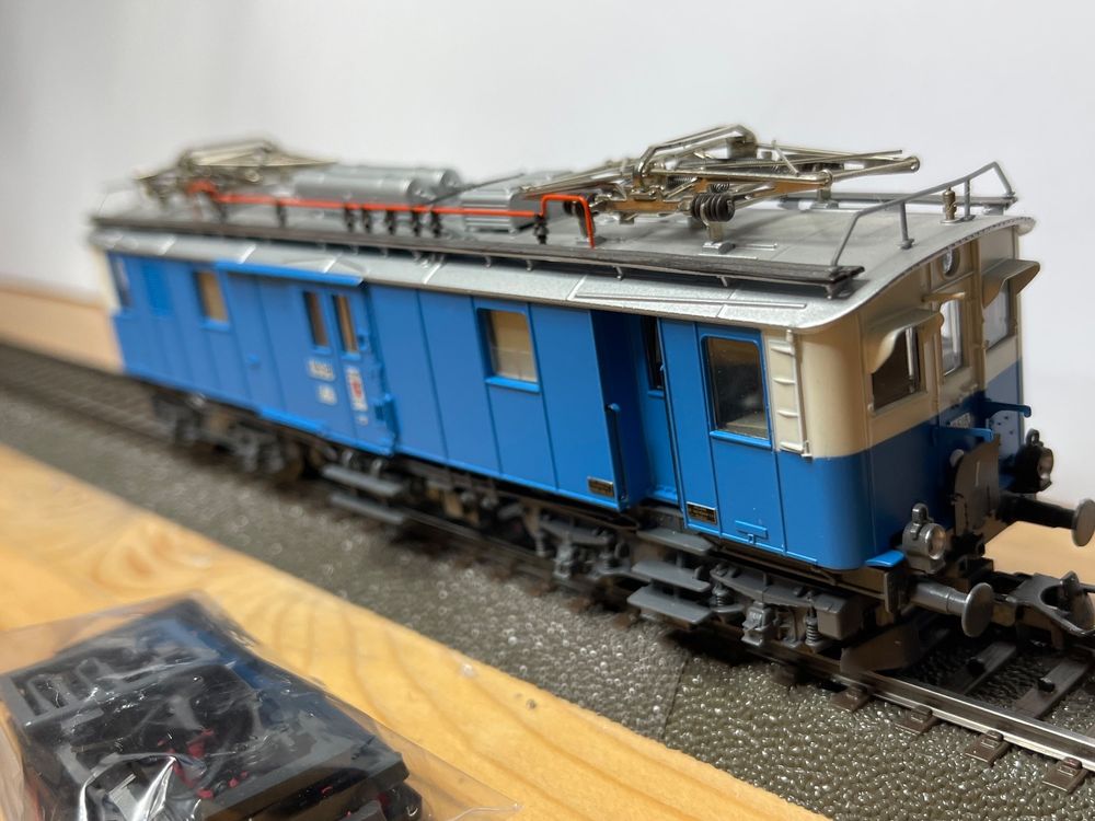 Roco E-Lok Fe 4/4 (43950) (Neu (gemäss Beschreibung)) in Lützelflüh ...