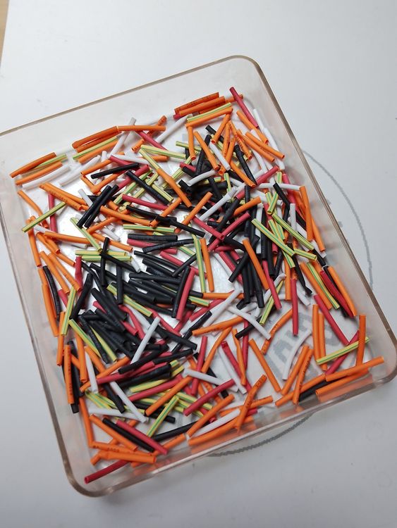 Schrumpfschlauch-Röllchen 1mm Mix/bunt | Kaufen auf Ricardo