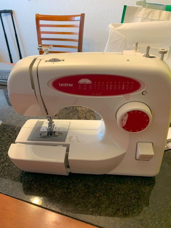 Brother XL-2220 Nähmaschine (Gebraucht) in Würenlos für CHF 30 – mit Lieferung auf Ricardo kaufen