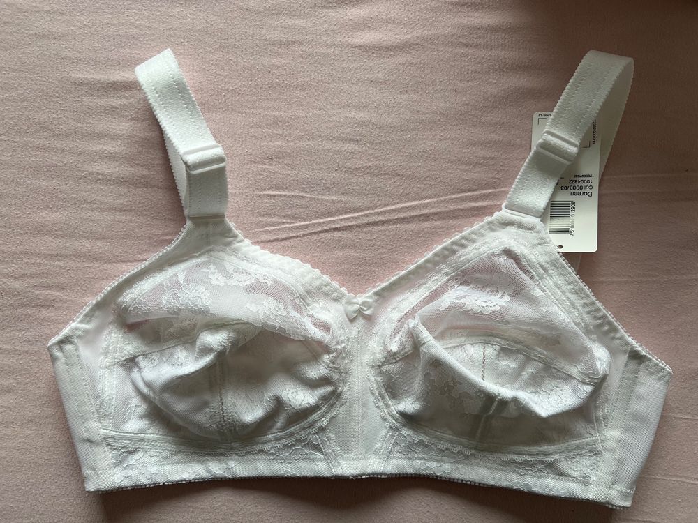 Triumph BH NEU Gr. 85C, NP: 70CHF (Neu (gemäss Beschreibung)) in ...