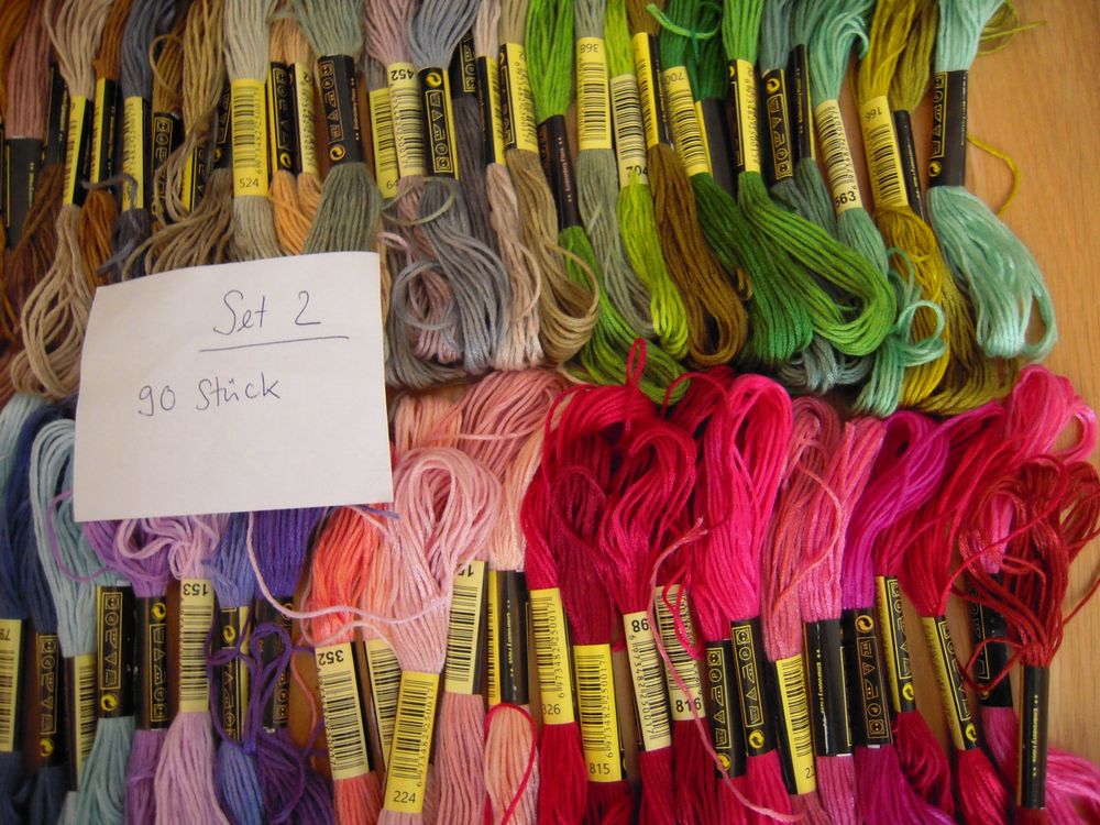 90 Stickfäden Stickgarn (90 verschiedene Farben!) Set 2 (Neu und ...