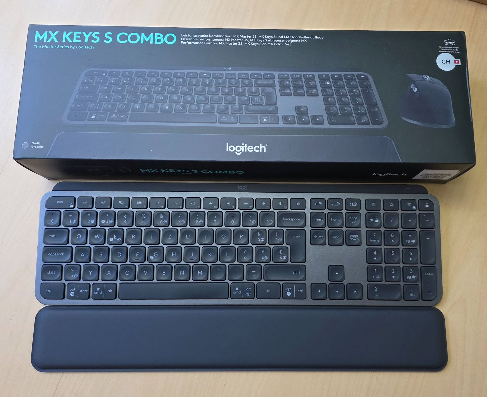 Logitech Tastatur MX KEYS Keyboard Schweizer Layout PC (Gebraucht) in ...