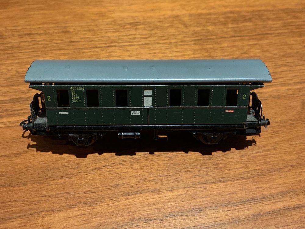 Personenwagen Märklin H0 bespielt Blech Modell 2. Klasse (Gebraucht) in Röschenz für CHF 1 – mit ...