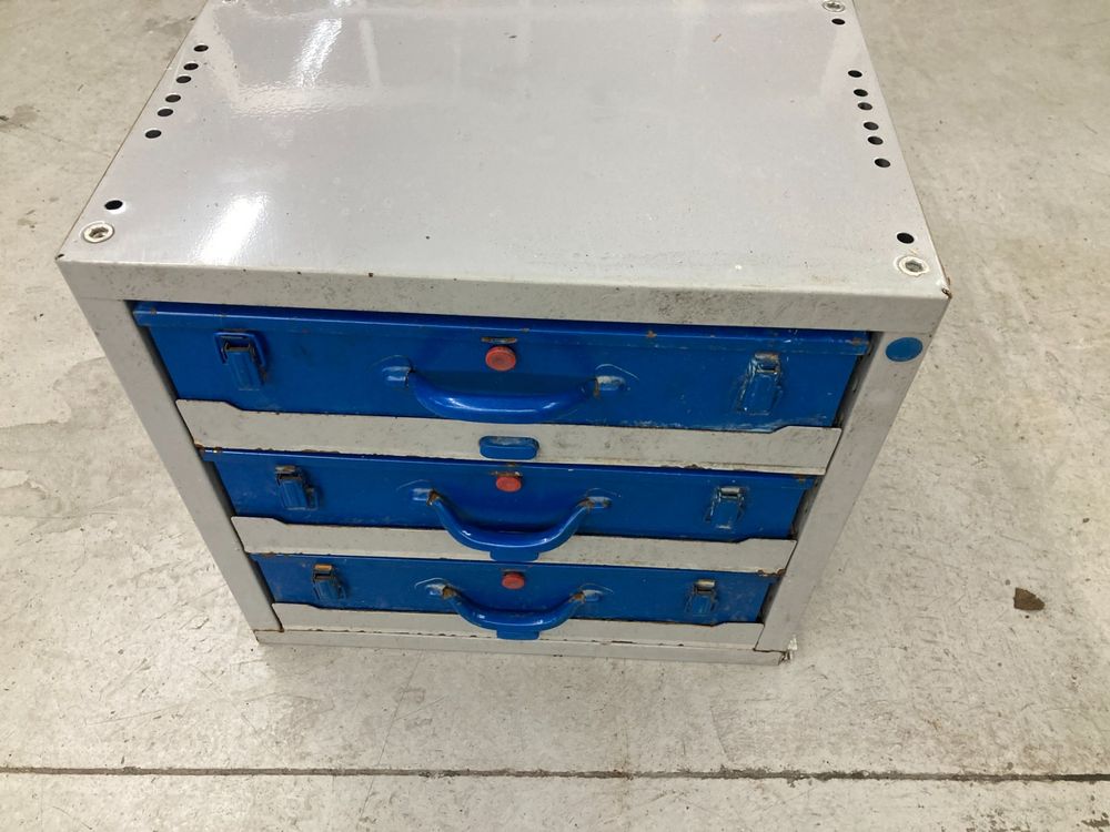 Fahrzeugeinrichtungsregal Sortimo Camping Militär Bott (Gebraucht) in ...