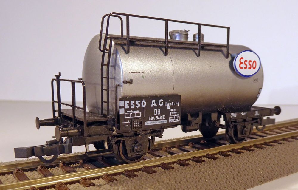 Klein Modellbahn Kesselwagen Esso 3361 der DB (Gebraucht) in für CHF 7 ...