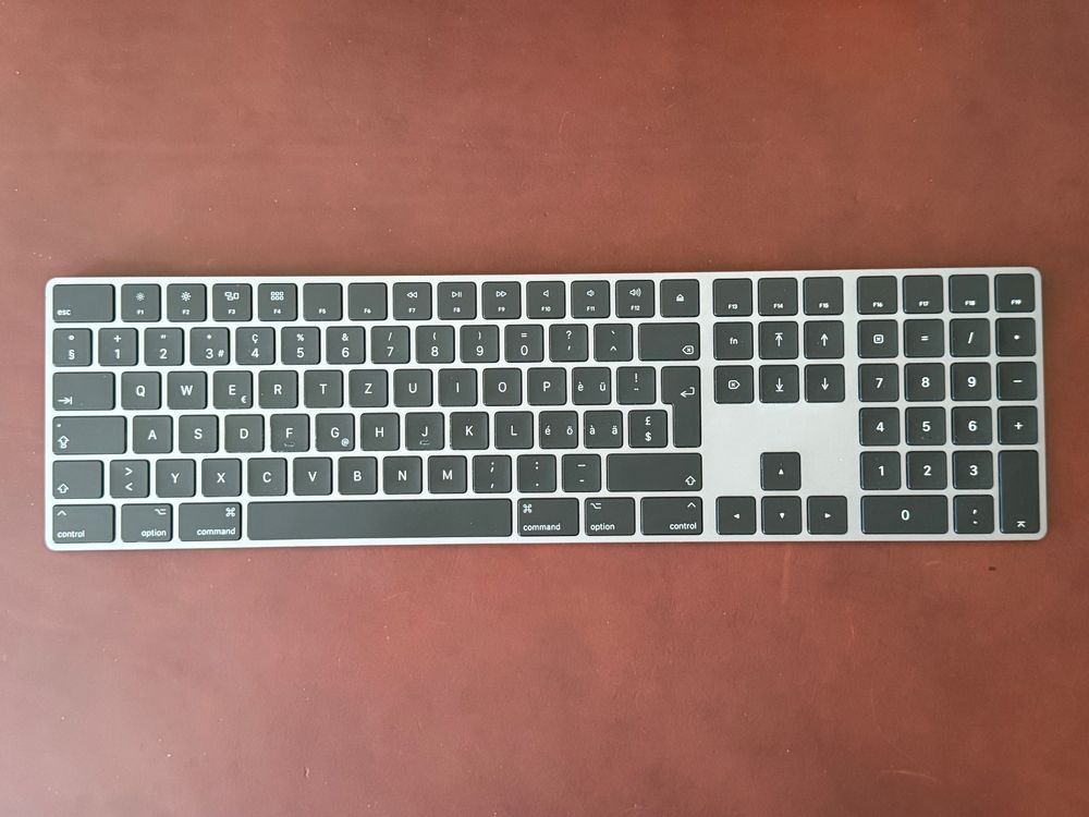Apple Magic Keyboard mit Ziffernblock CH-Layout Space Grey | Kaufen auf ...