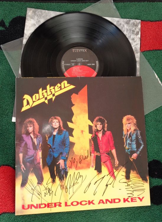 Dokken - Under Lock And Key - Vinyl Signed by all the band (Gebraucht) in Neuchâtel für CHF 180 ...