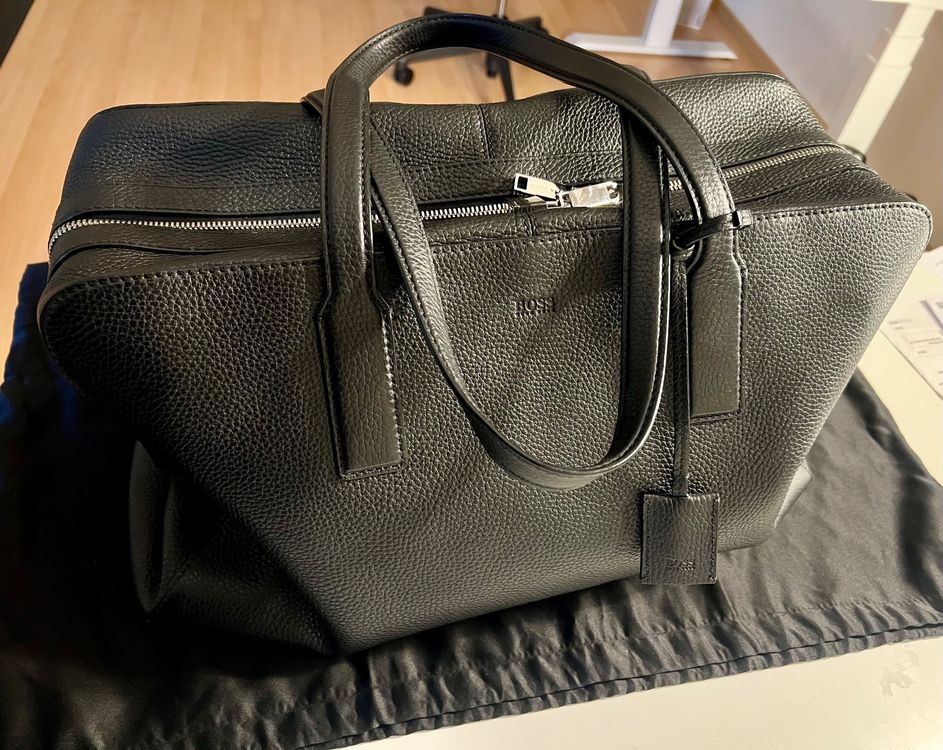 Hugo Boss Weekender | Ledertasche (Gebraucht) in für CHF 189 – mit ...