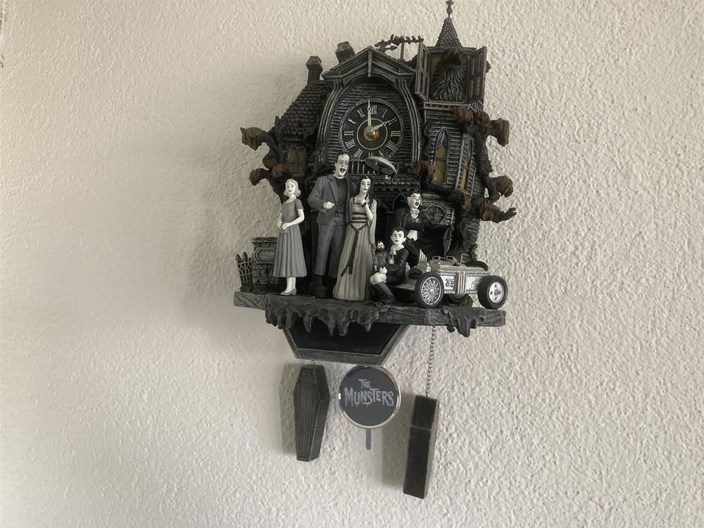 The MUNSTERS Cuckoo Clock limitiert | Kaufen auf Ricardo