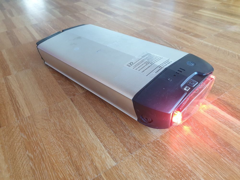 Ebike Akku 360 wh 36V 10 ah, vermutlich Velectro | Kaufen auf Ricardo