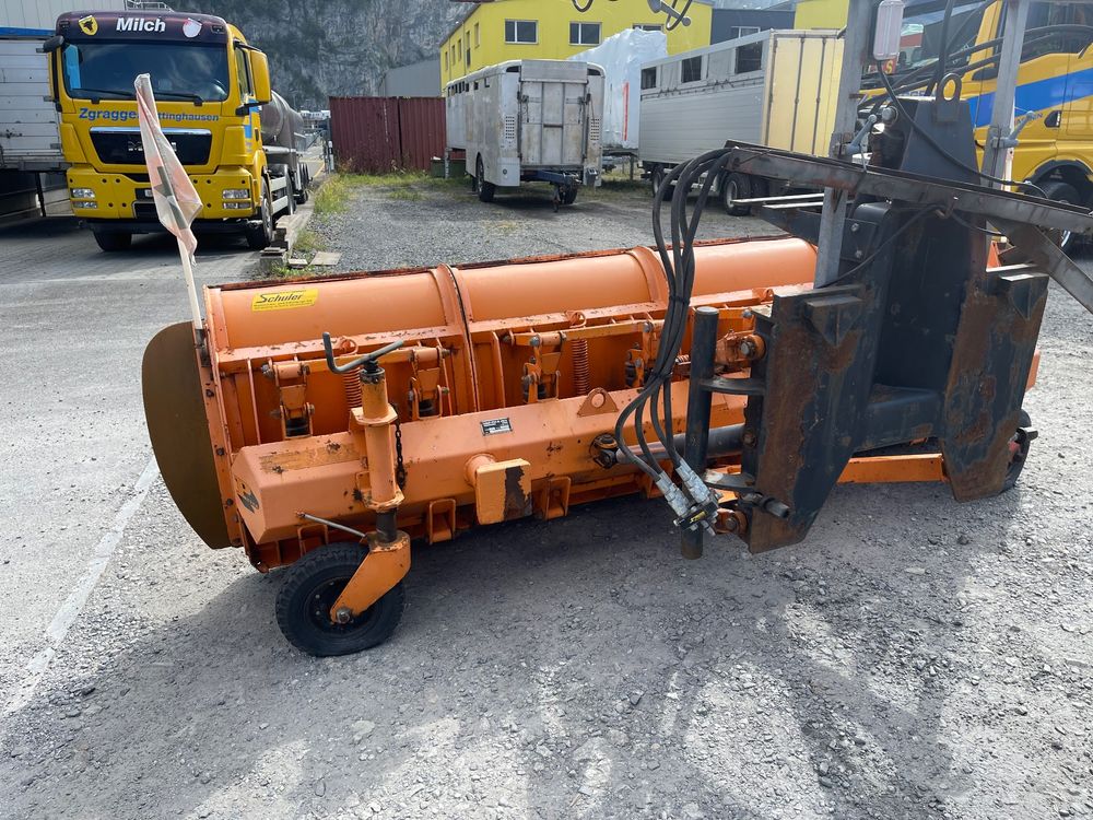 Schneepflug Hydraulisch für Traktor 3.40M breit (Gebraucht) in ...