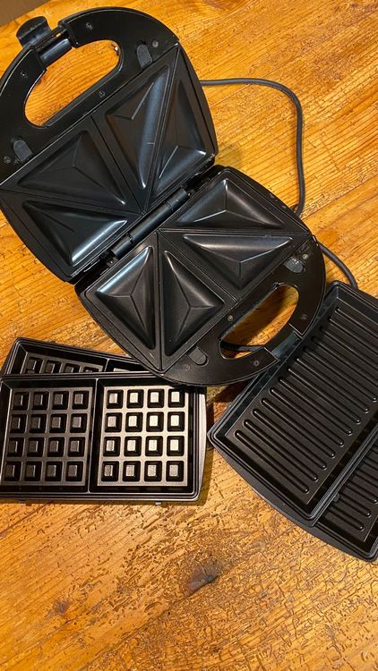 Sandwichmaker Silvercrest mit 3 Einsätzen | Kaufen auf Ricardo