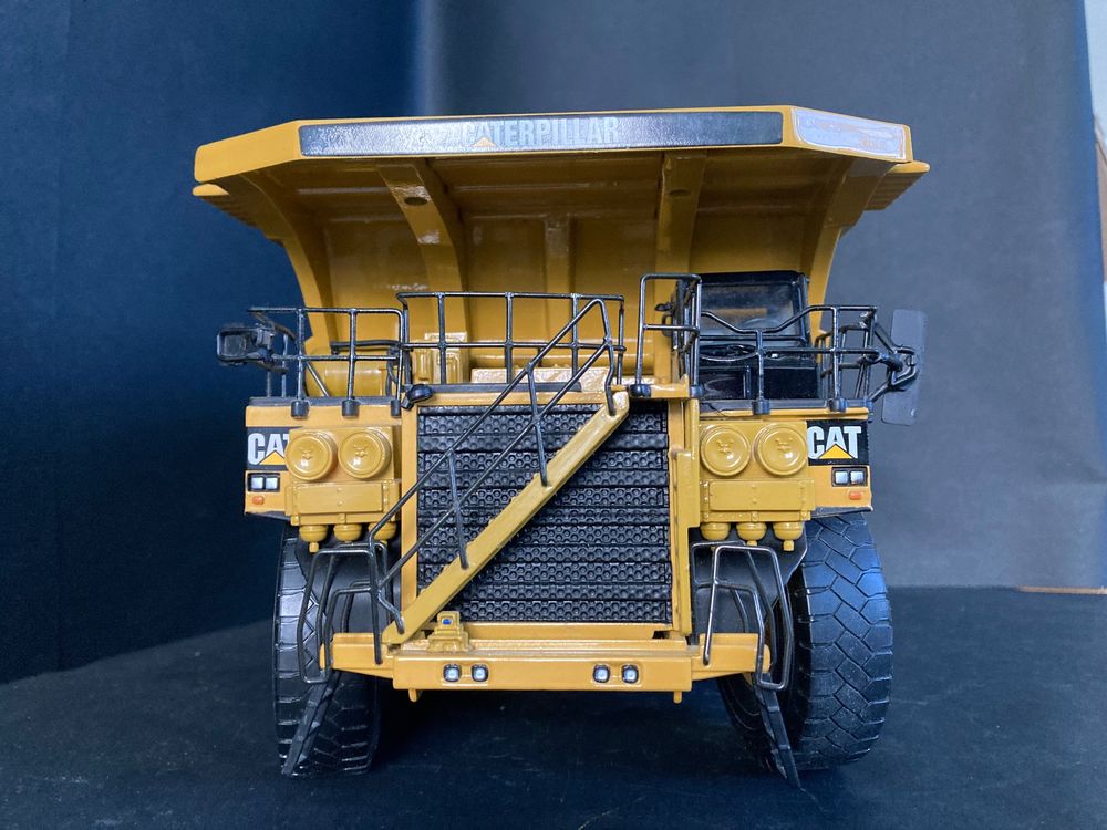 Caterpillar 793 D 1:50 Norscot (Gebraucht) in Horw für CHF 100.1 – mit ...